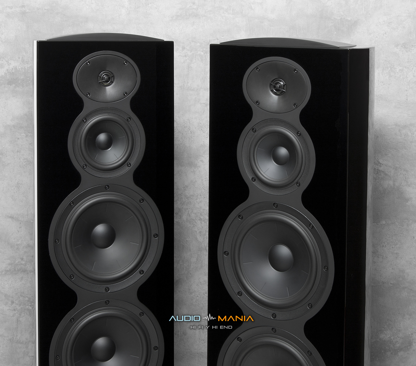 Revel F208 en Audio-Mania